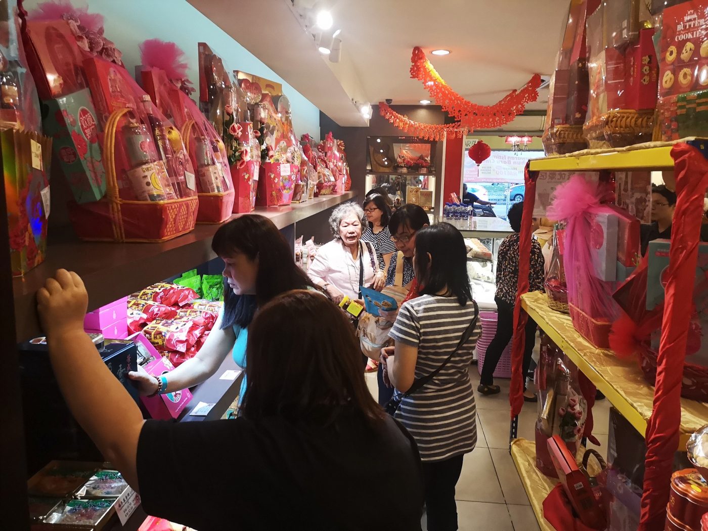 Out of Singapore and Off to Johor Bahru for CNY Shopping - Frontline