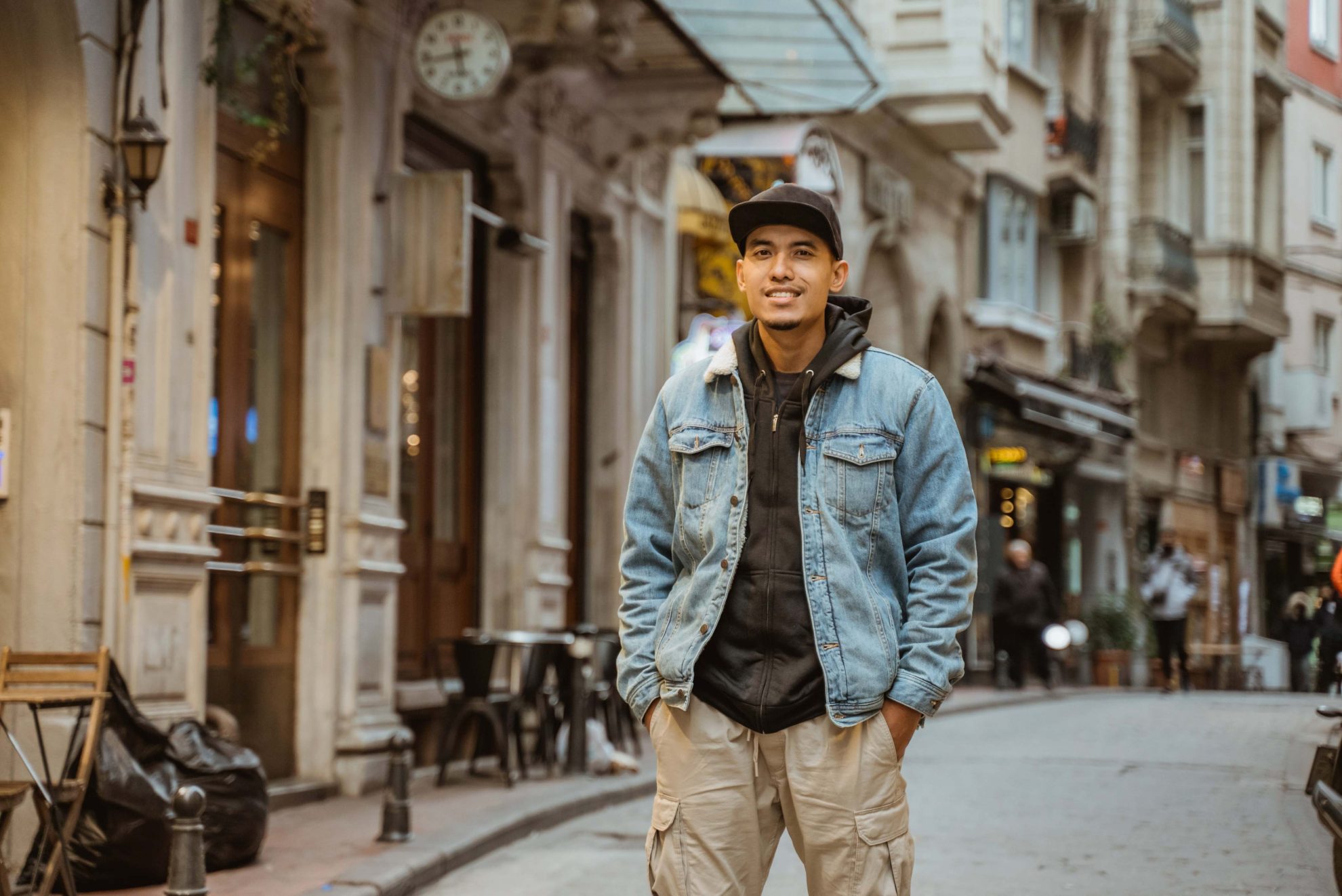 Men's Travel Wardrobe Essentials: Fashion Meets Function - Frontline